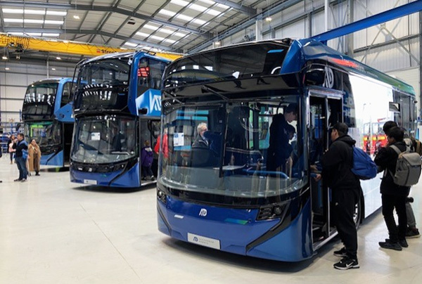 【欧州航空・鉄道論】今やEVやFCVが主流＝2階建てバス会社を訪ねて - NNA EUROPE・EU・自動車・二輪車