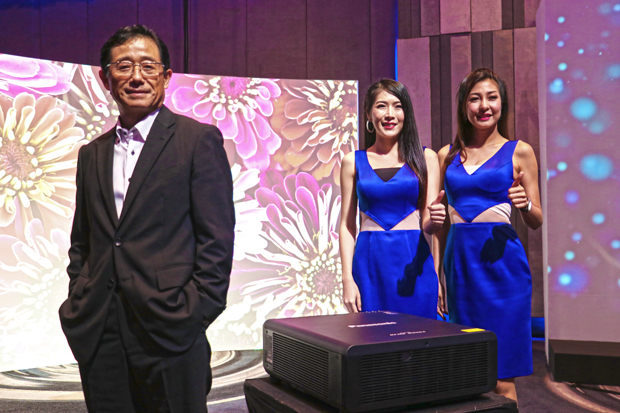 パナがプロジェクター投入、高級市場に照準 - NNA ASIA・タイ・電機