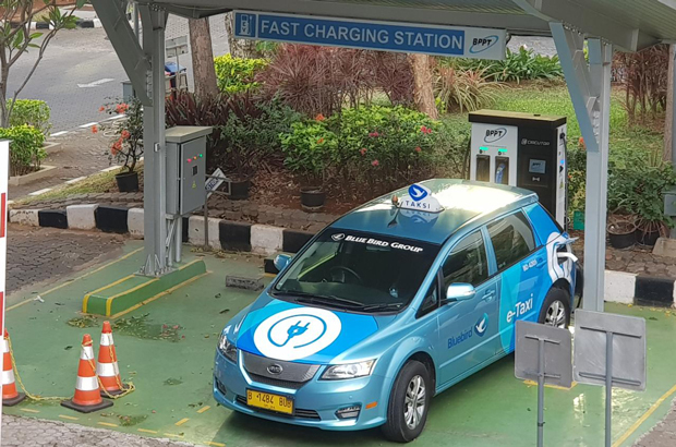 EV充電器の運営規定を公布 民間事業者からの投資促進に期待 - NNA ASIA・インドネシア・自動車・二輪車