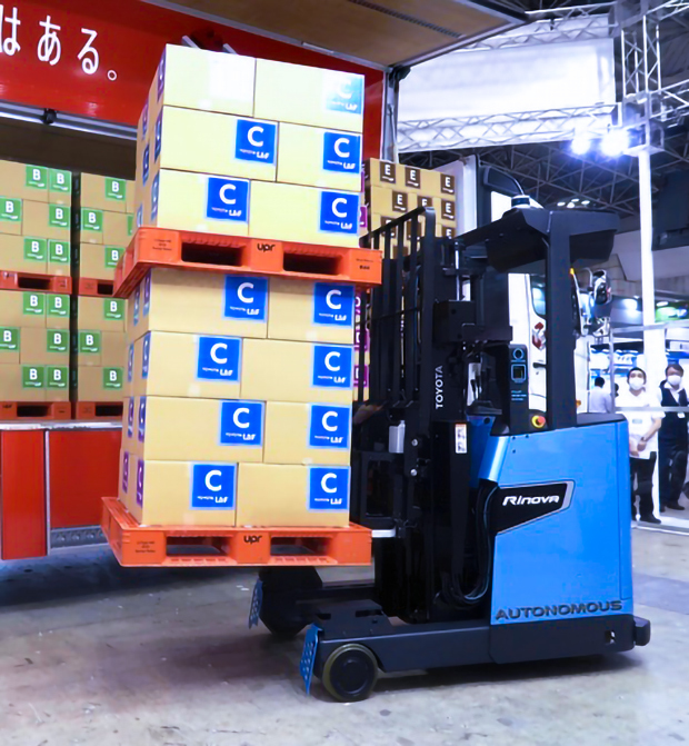 世界初の自動荷役リフト、豊田織機が開発 - NNA ASIA・日本・自動車・二輪車